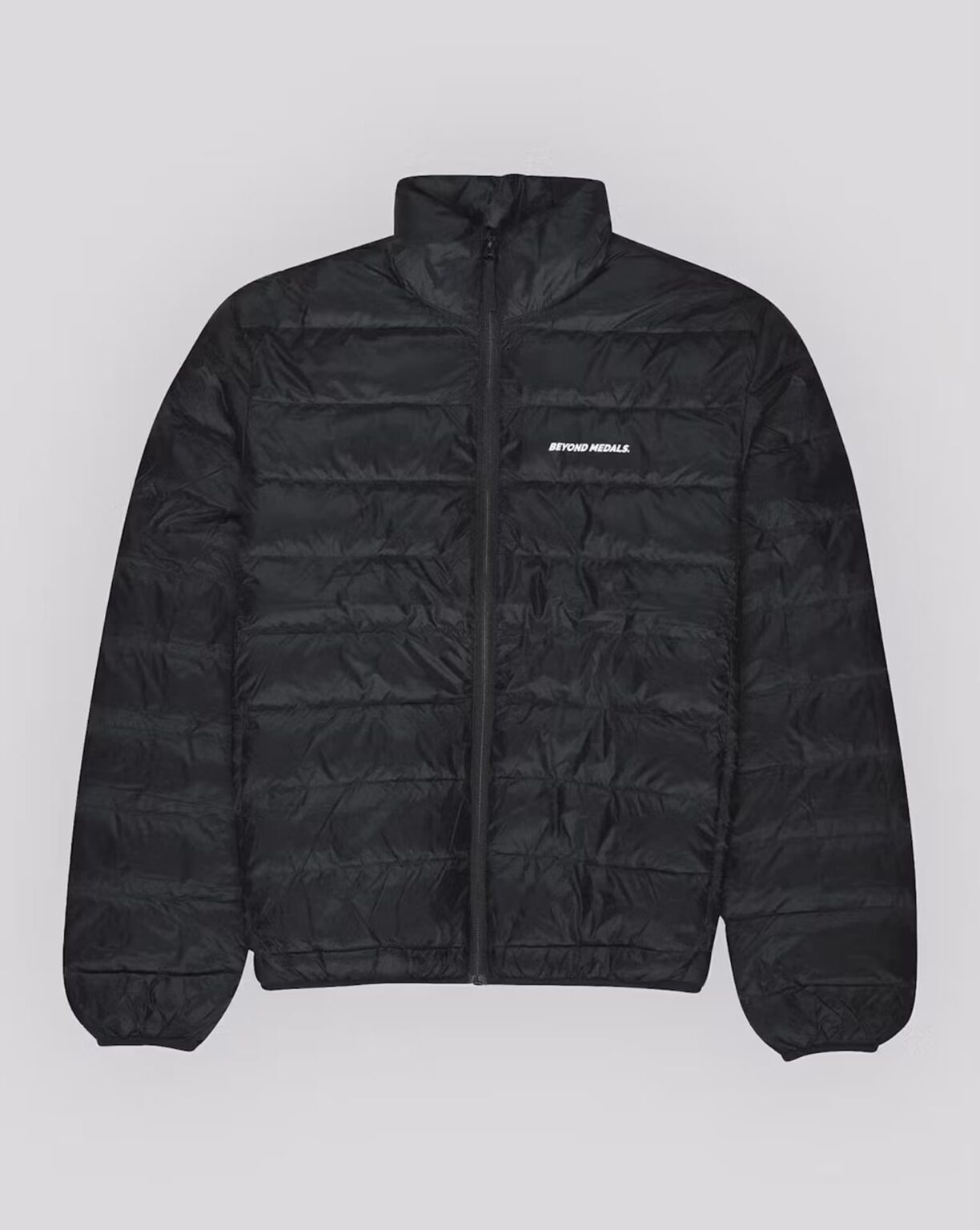 Beyond Medals 日本公式 | 欧州発スノーボードムービークルーが展開するアパレル・テクニカルウエア